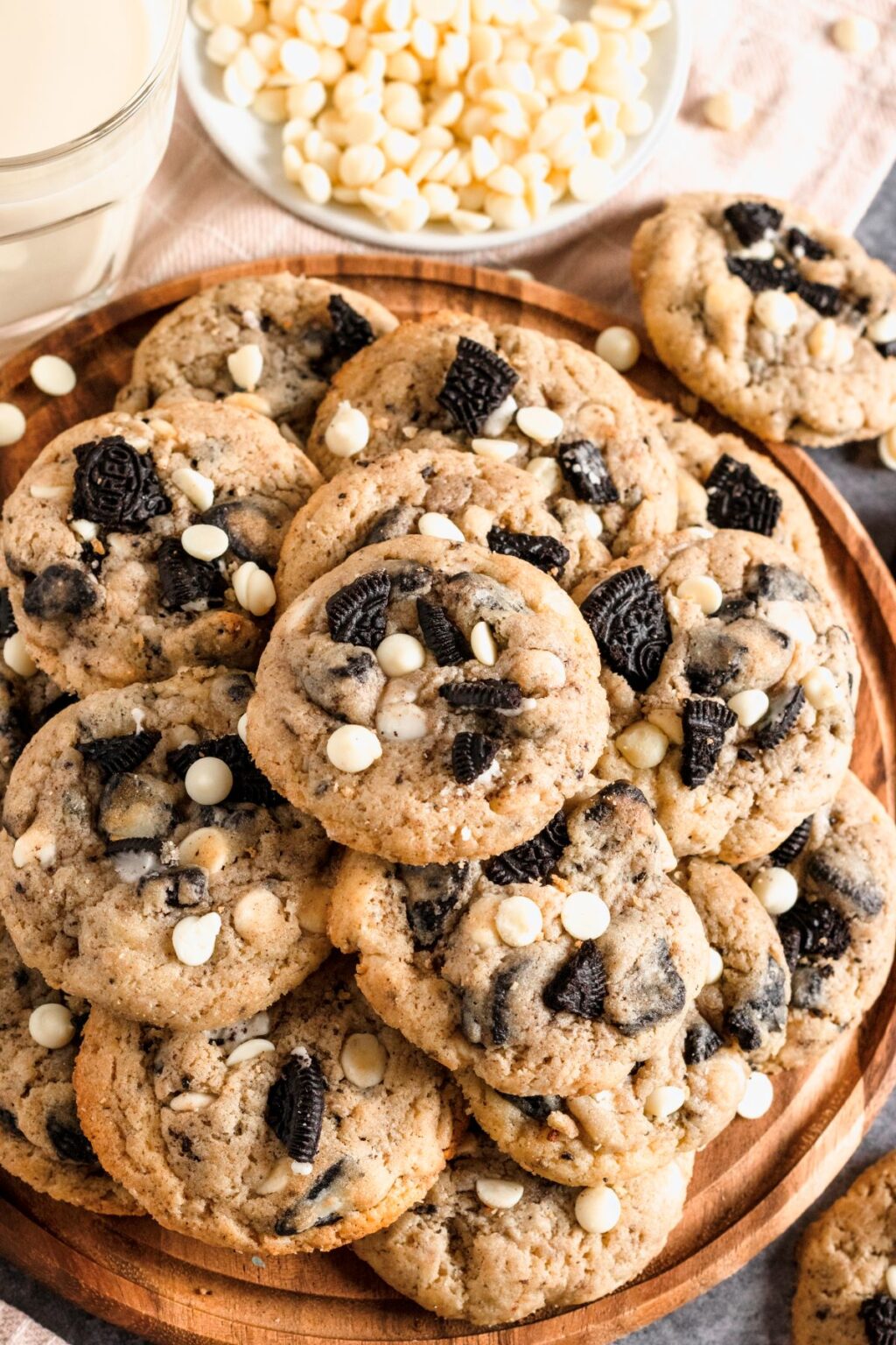 Cookies and Cream Cookies - Baking Up Memories
